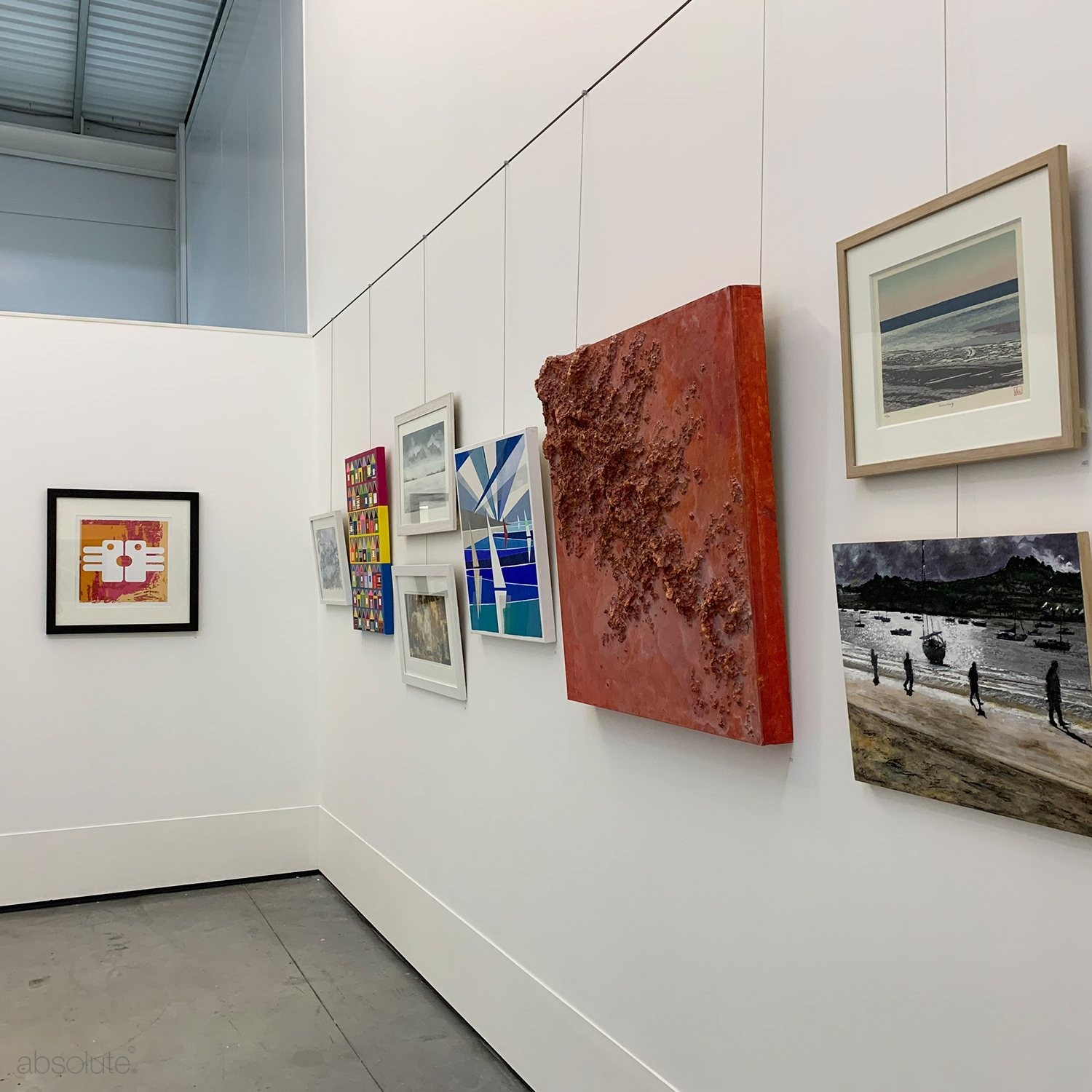 Flush Mount Track (Rail) - Recessed Art Hanging System - Absolute ...