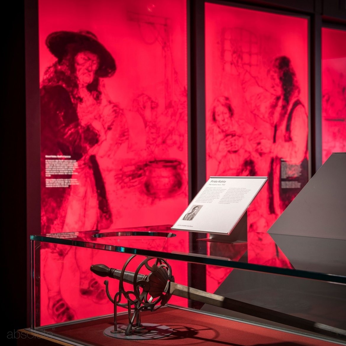 Freestanding Label Holder - Absolute Museum & Gallery Products